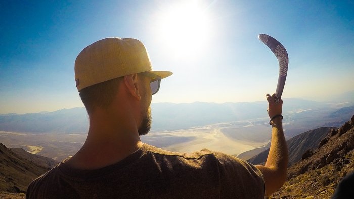 How To Throw Boomerangs Boomerang Throwing Instructions For Right 